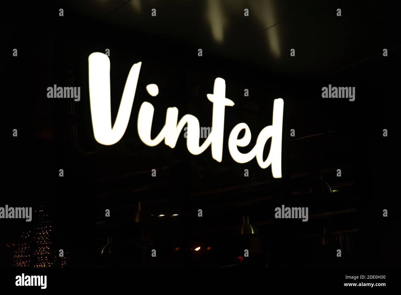 Vinted logo Banque de photographies et d’images à haute résolution - Alamy