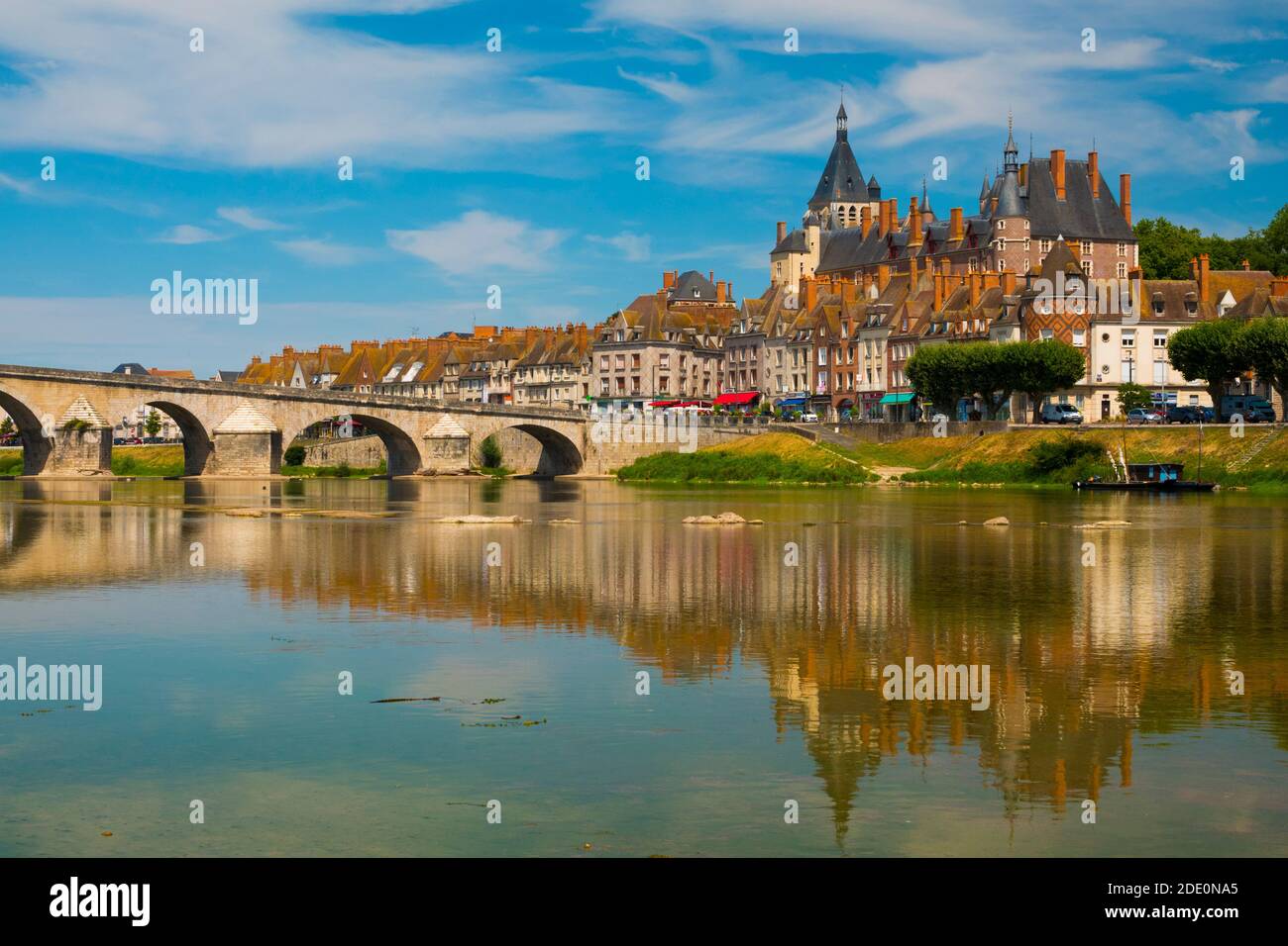 France, Loiret (45), Gien, ancien pont aussi appelé pont Anne-de ...