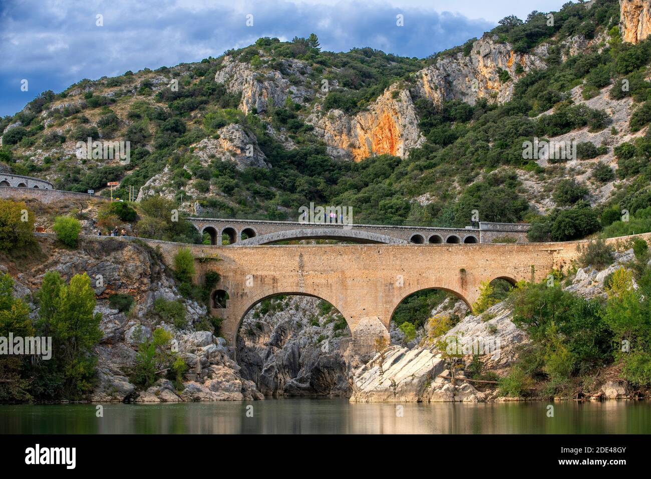 Pont de diables Banque de photographies et d’images à haute résolution ...