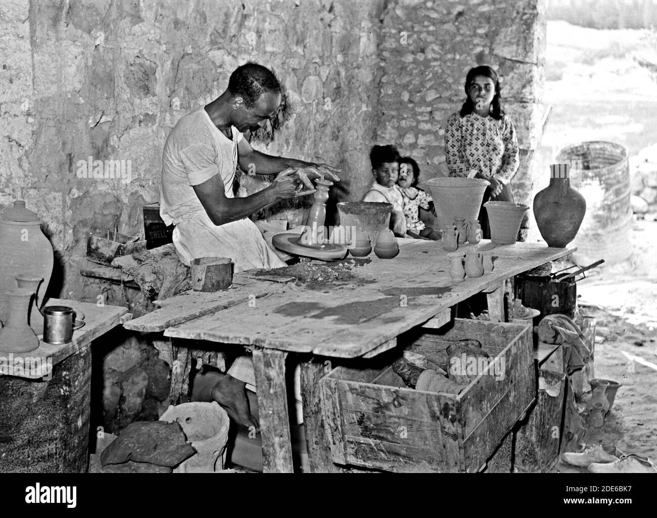 Poterie potiers Banque d'images noir et blanc - Page 2 - Alamy