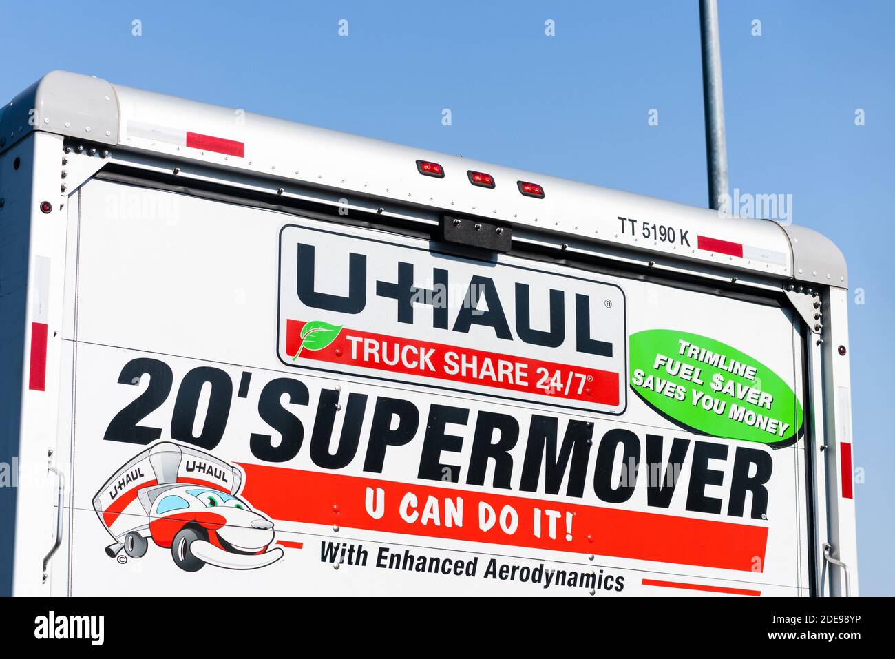 28 oct 2020 Concord / CA / USA - logo U-Haul affiché sur une ...