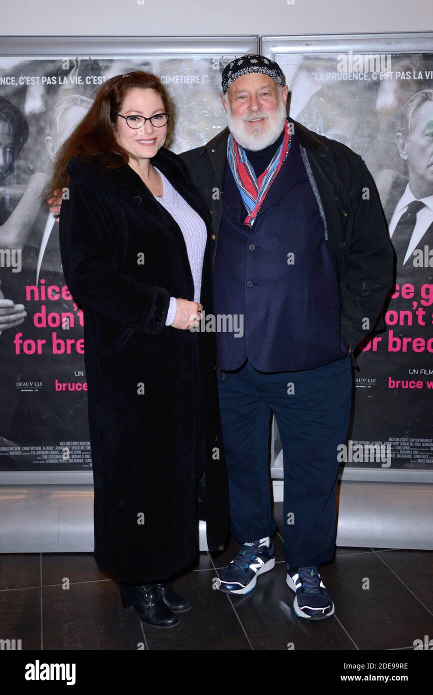 Carrie Mitchum et Bruce Weber assister à la Nice Girls ne séjournez pas pour le petit déjeuner ...