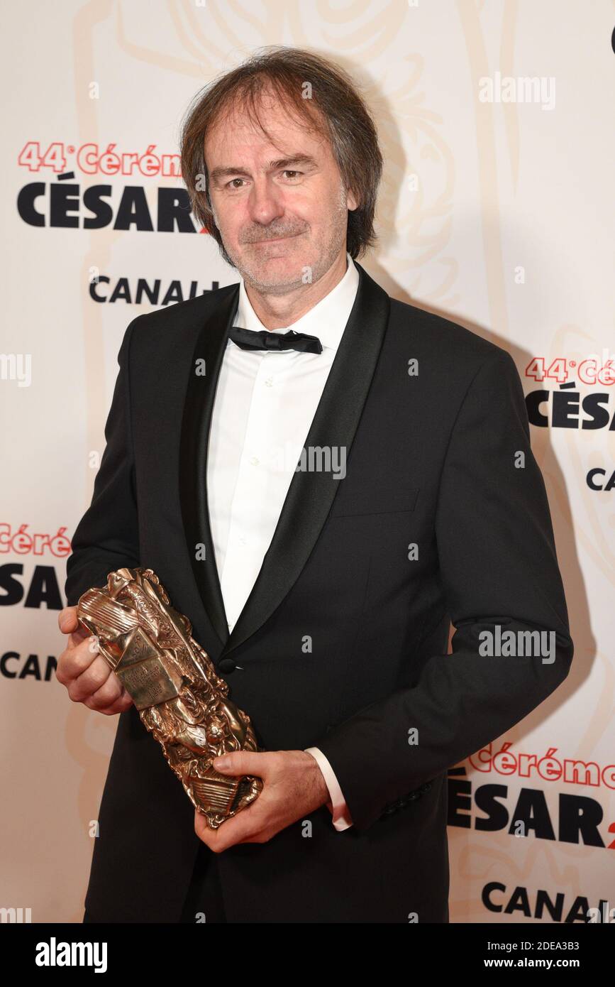 Benoit DEBIE posant pour les lauréats photocall (meilleure photo) lors ...