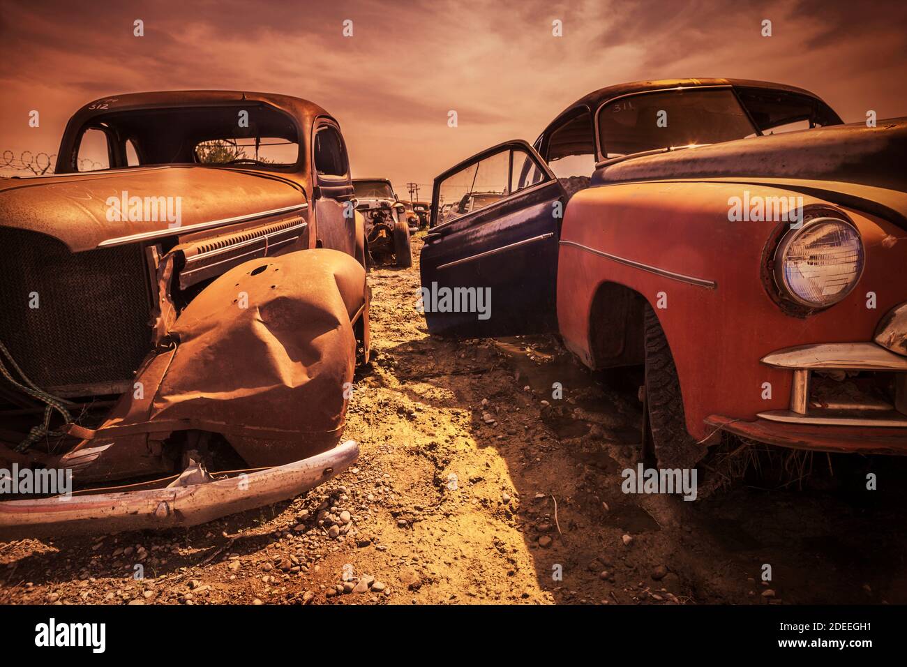 Vieille voiture rouillée Banque de photographies et d’images à haute ...