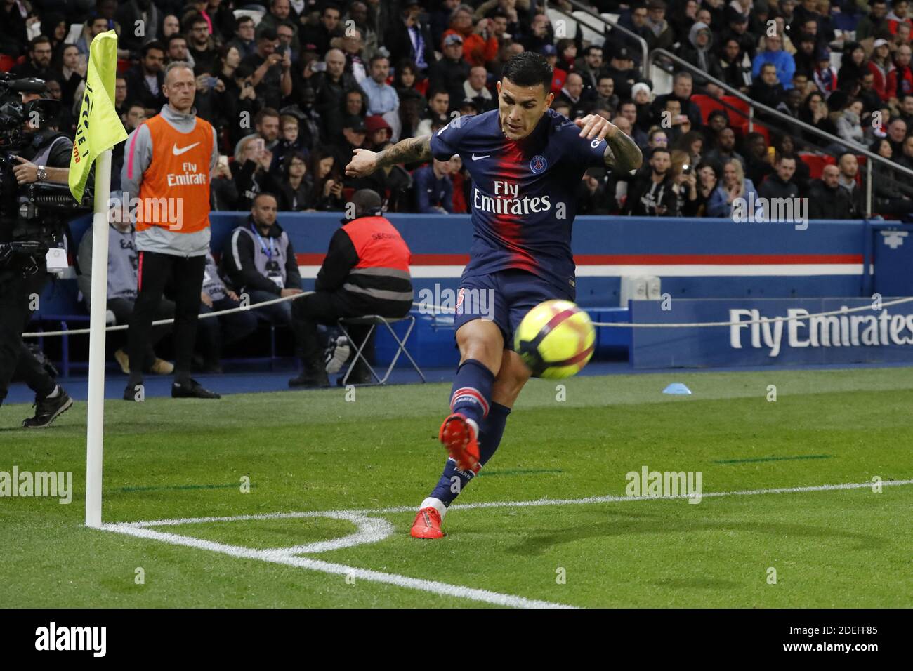 Leandro Paredes du PSG lors de la Ligue 1 PSG vs Strasbourg au stade du ...