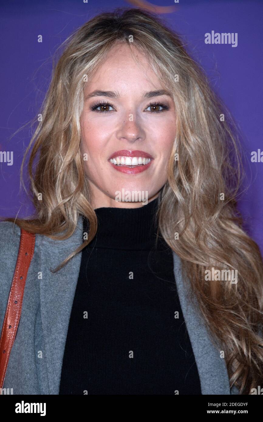 Elodie Fontan participe à la première Aladdin au cinéma Grand Rex à ...
