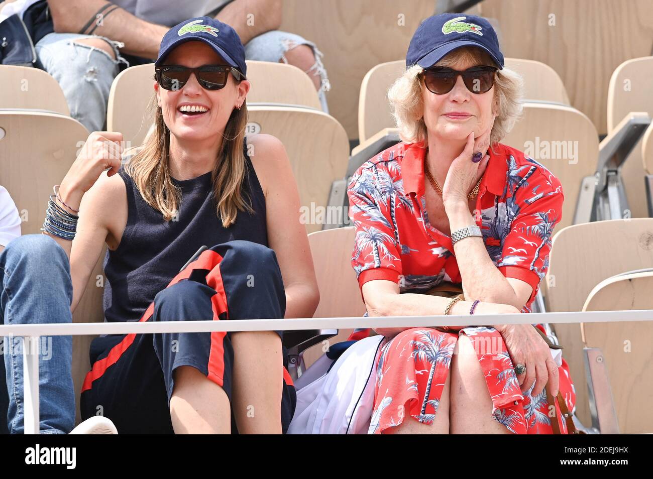 Le réalisateur Eloise Lang et l'actrice Marie-Christine Adam assistent ...