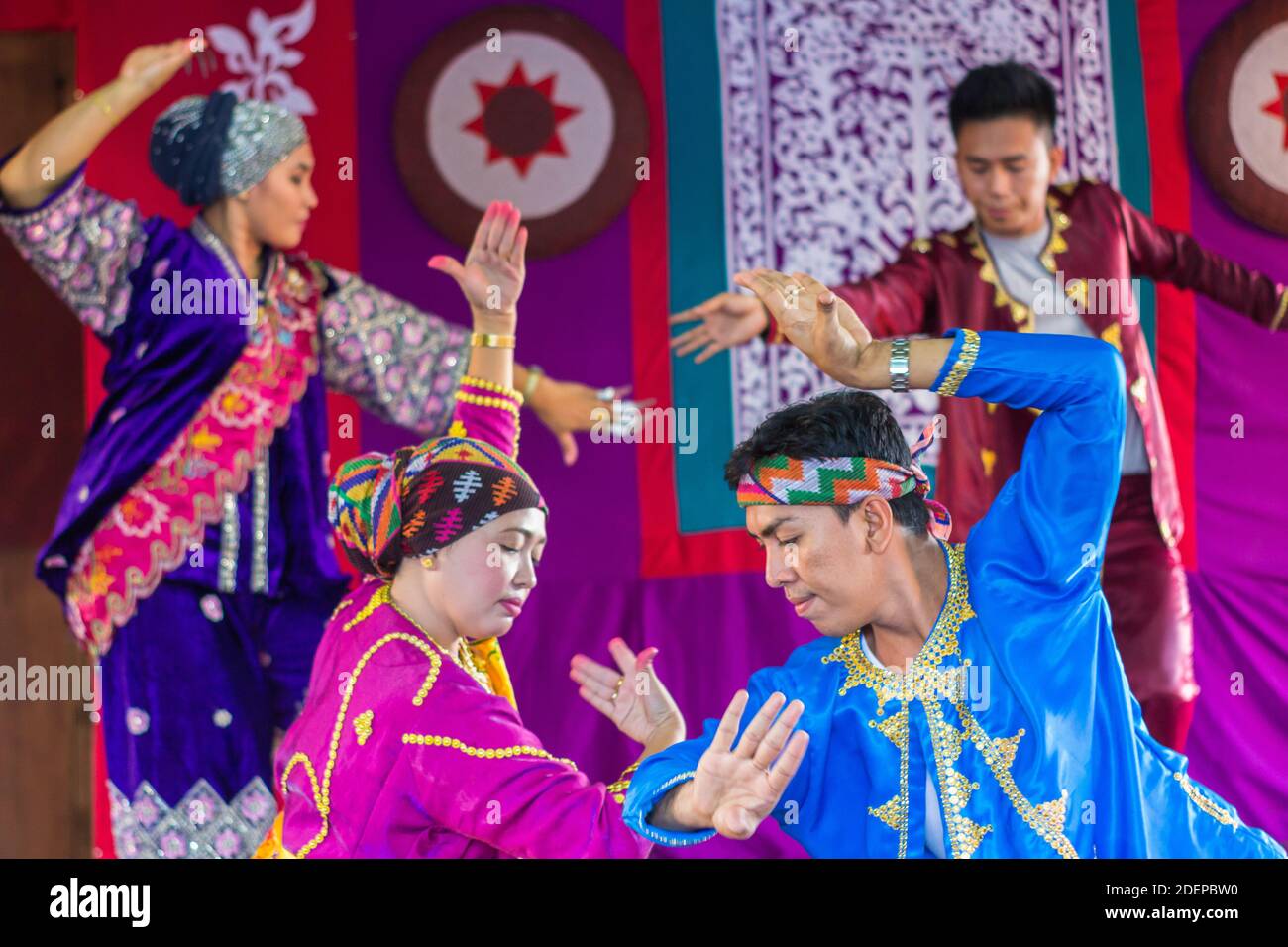 Danse du pangalay Banque de photographies et d’images à haute ...
