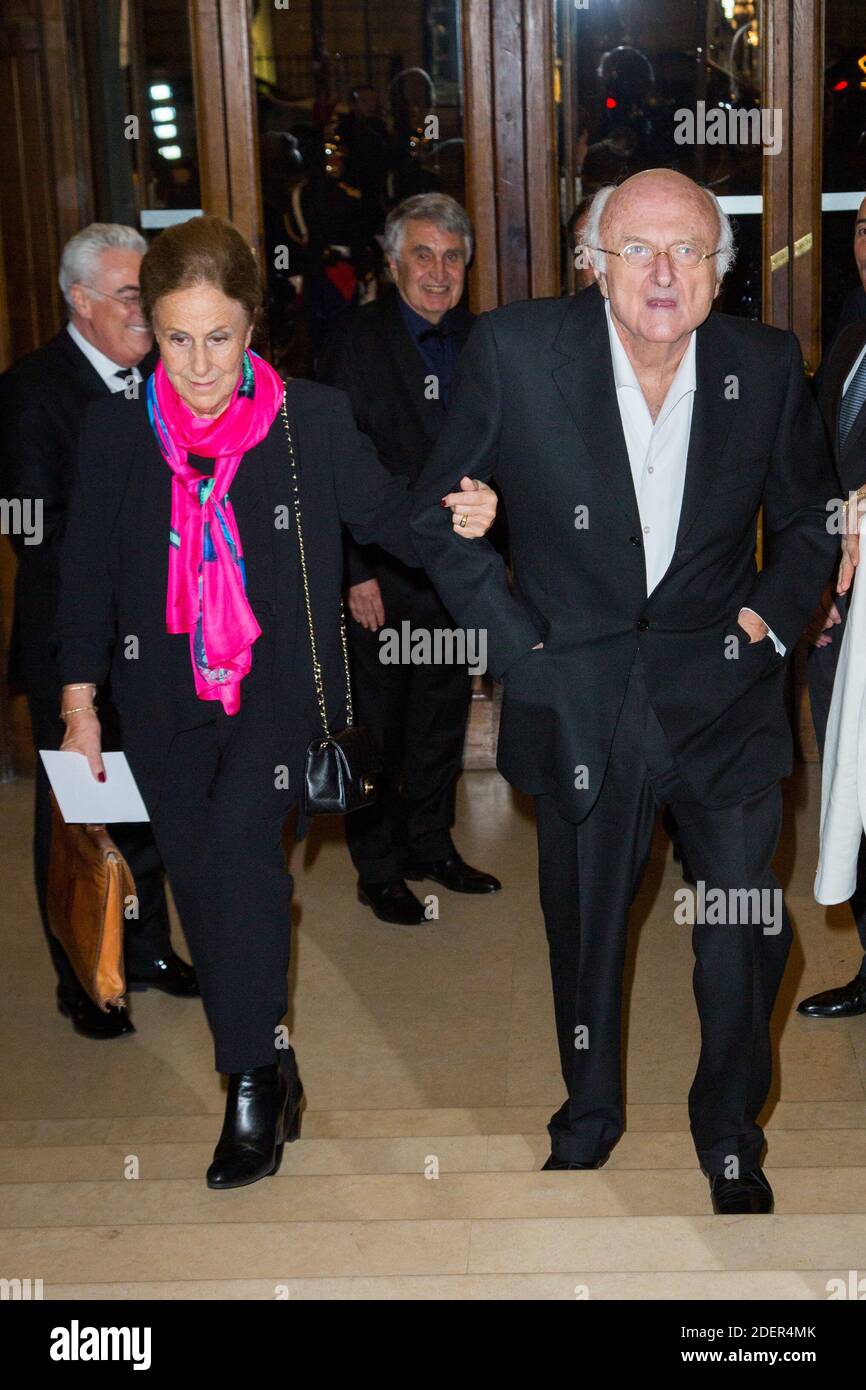 Vladimir Cosma et son épouse lors du 27e Gala de l'espoir de la Ligue ...