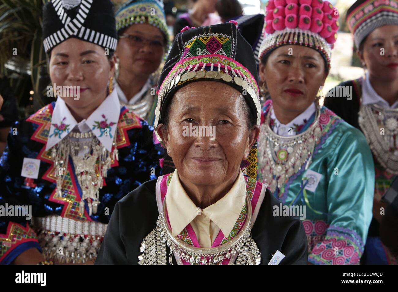 CACAO, GUYANE FRANÇAISE -NOVEMBRE 13: Nouvelle année avec la robe ...