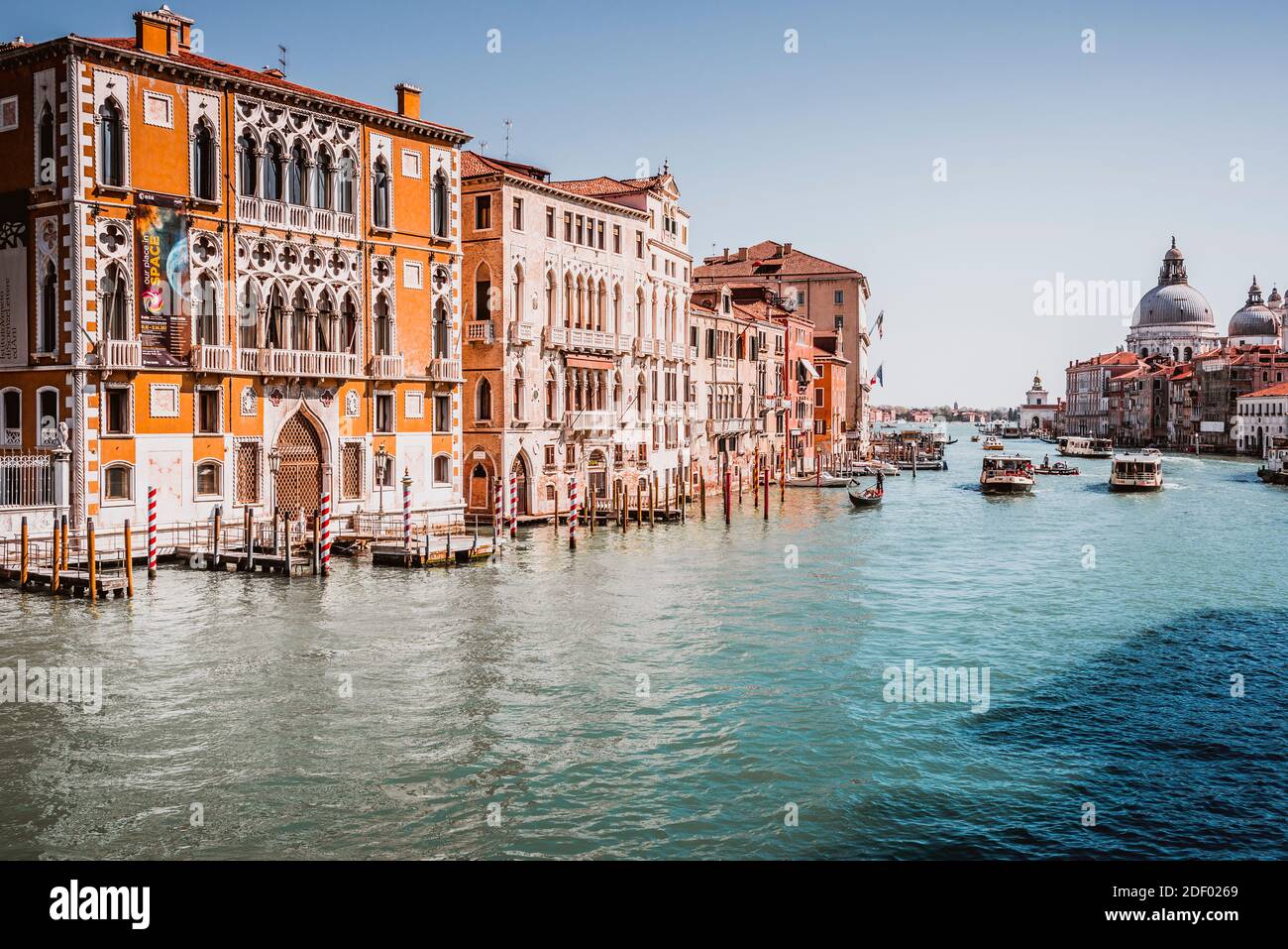 Palazzi barbaro Banque de photographies et d’images à haute résolution ...