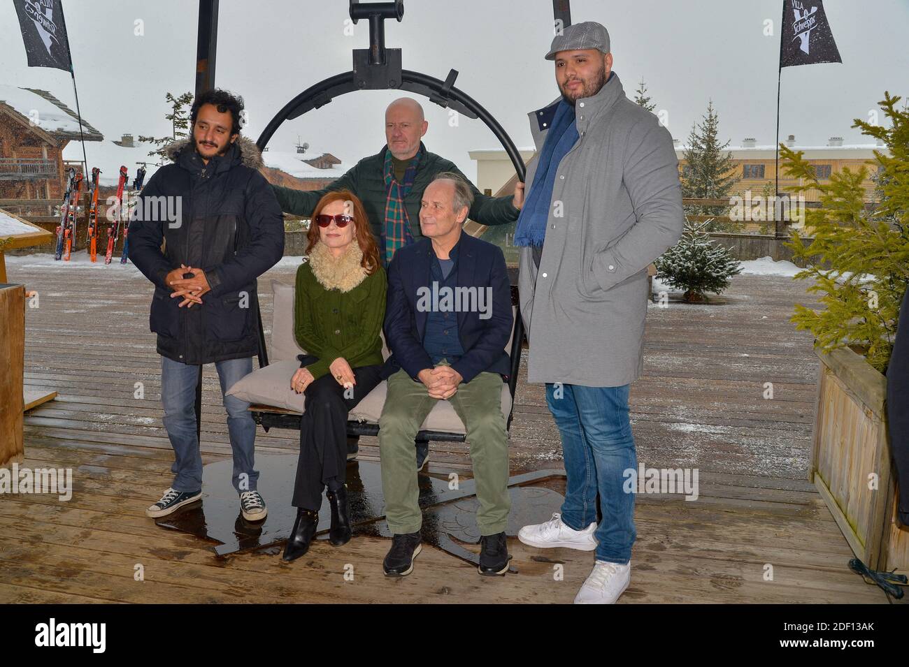 Isabelle Huppert, Hyppolite Girardot, Jean Paul Salome, Rachid Guellaz ...