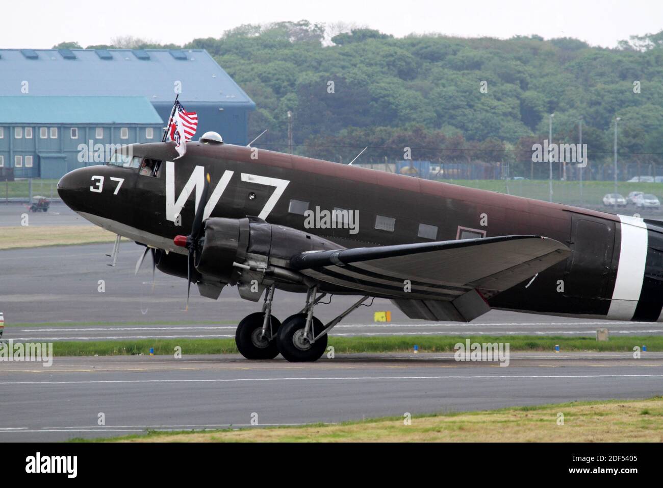 WW2 Dakota Whiskey 7 à l'aéroport de Glasgow Prestwick, Ayrshire ...