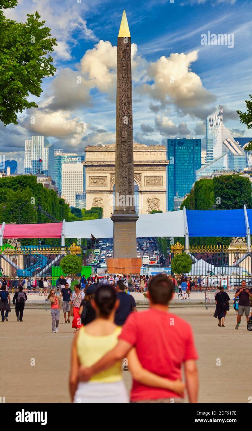 Arc de la defence Banque de photographies et d’images à haute ...