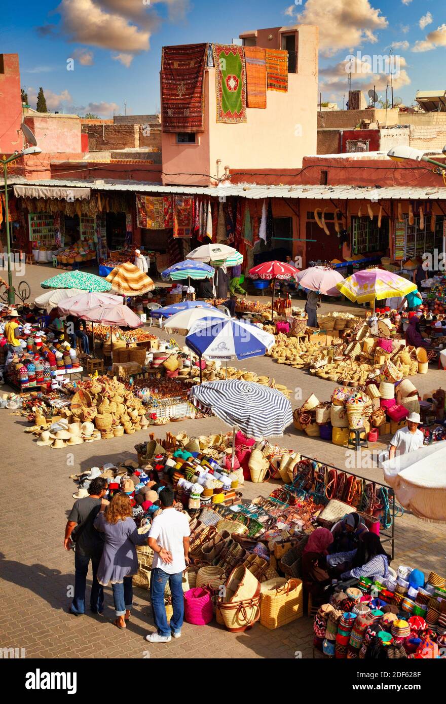 Le souk maroc Banque de photographies et d’images à haute résolution ...
