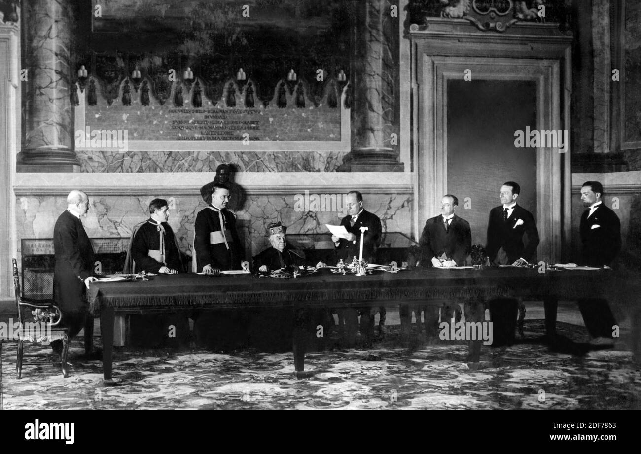 Palazzo vaticano Banque de photographies et d’images à haute résolution ...
