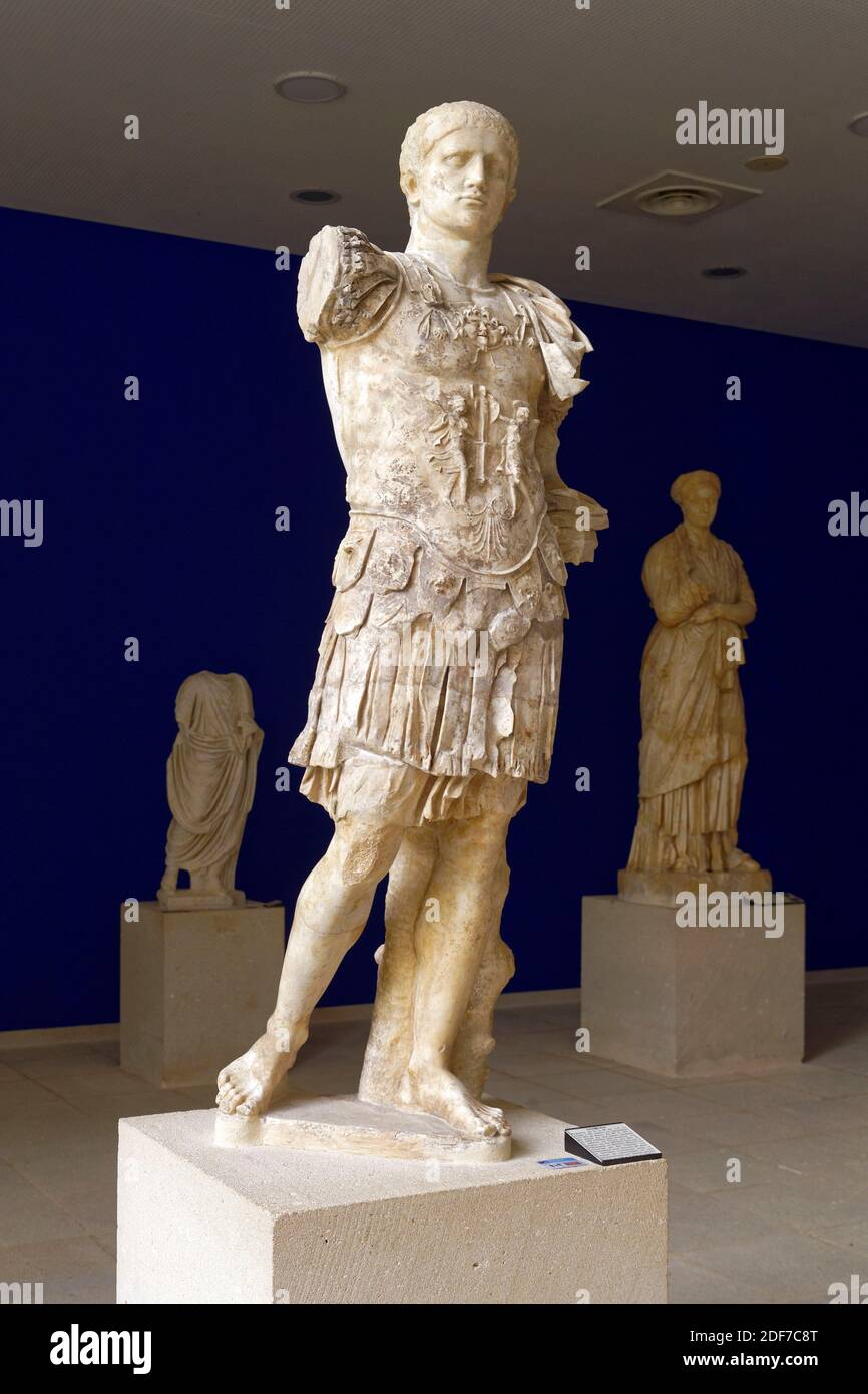 Domitien statue Banque de photographies et d’images à haute résolution ...