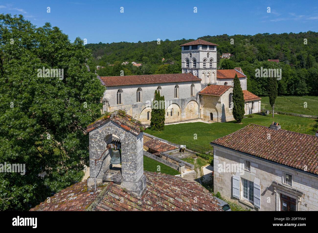 Abbaye chancelade Banque de photographies et d’images à haute ...