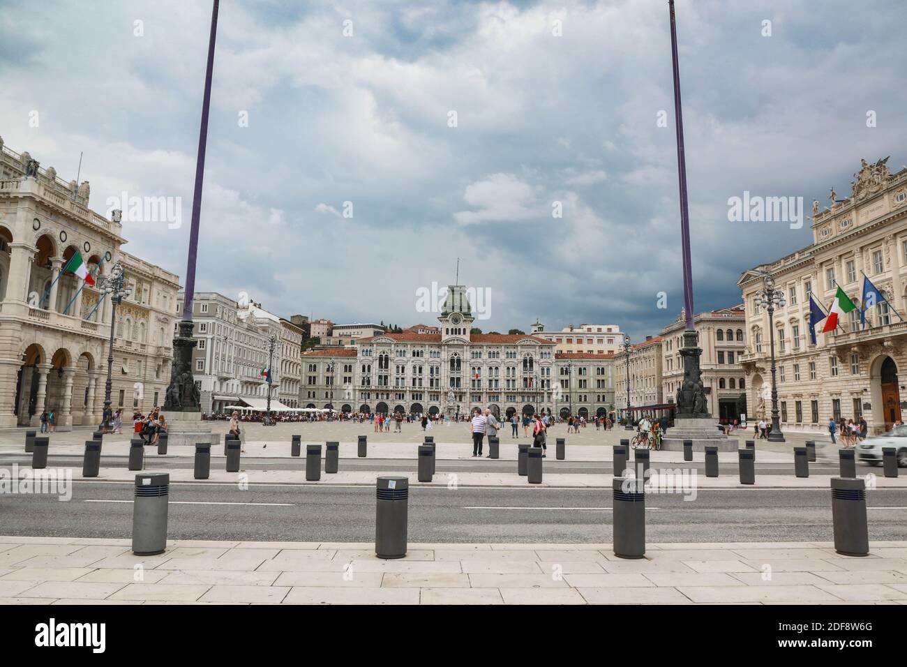 Palacio del municipio de trieste Banque de photographies et d’images à ...