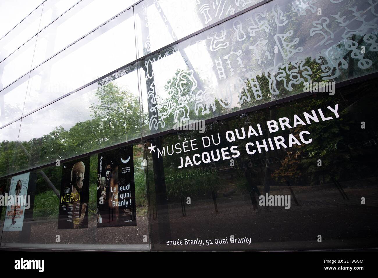 Quai branly jacques chirac museum Banque de photographies et d’images à ...