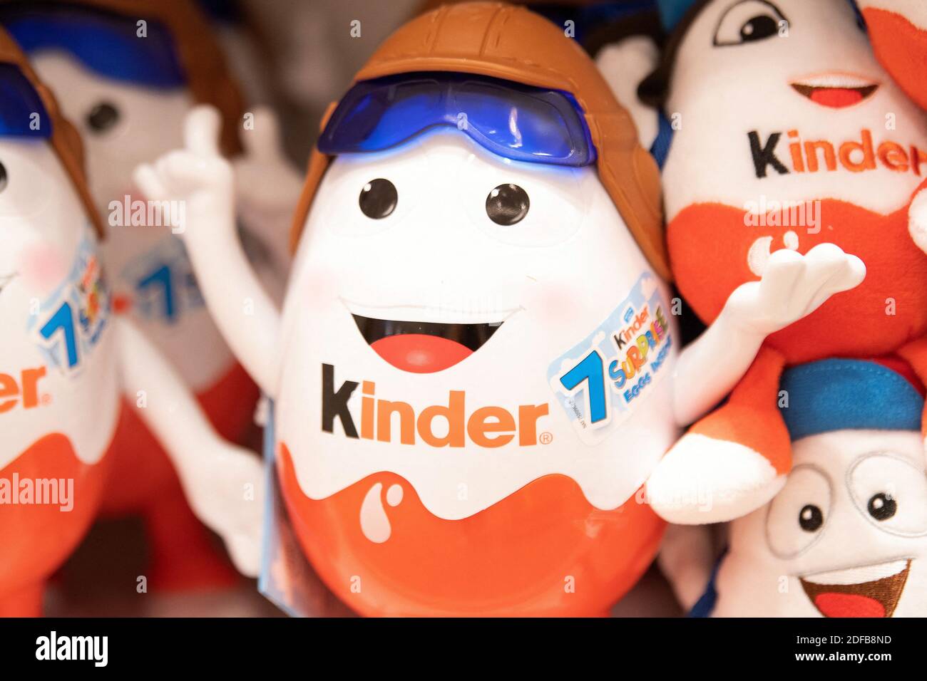 Logo kinder Banque de photographies et d’images à haute résolution - Alamy