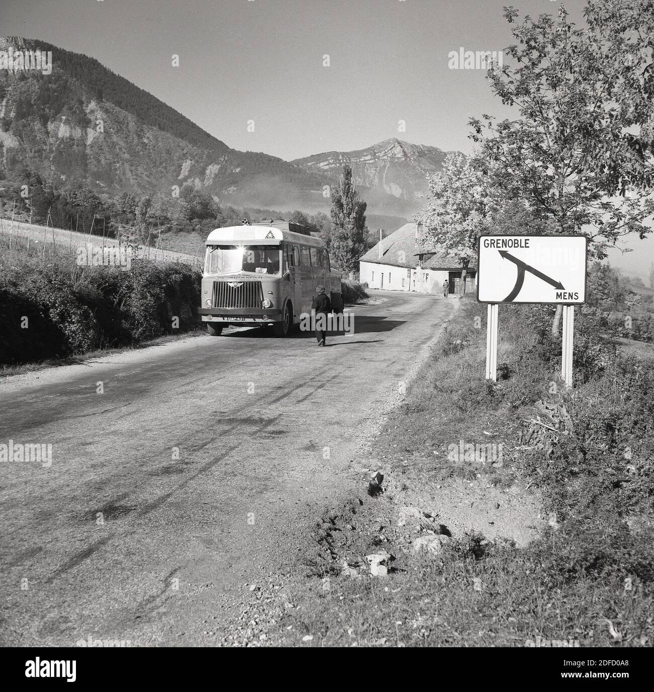 1960 bus france Banque de photographies et d’images à haute résolution ...