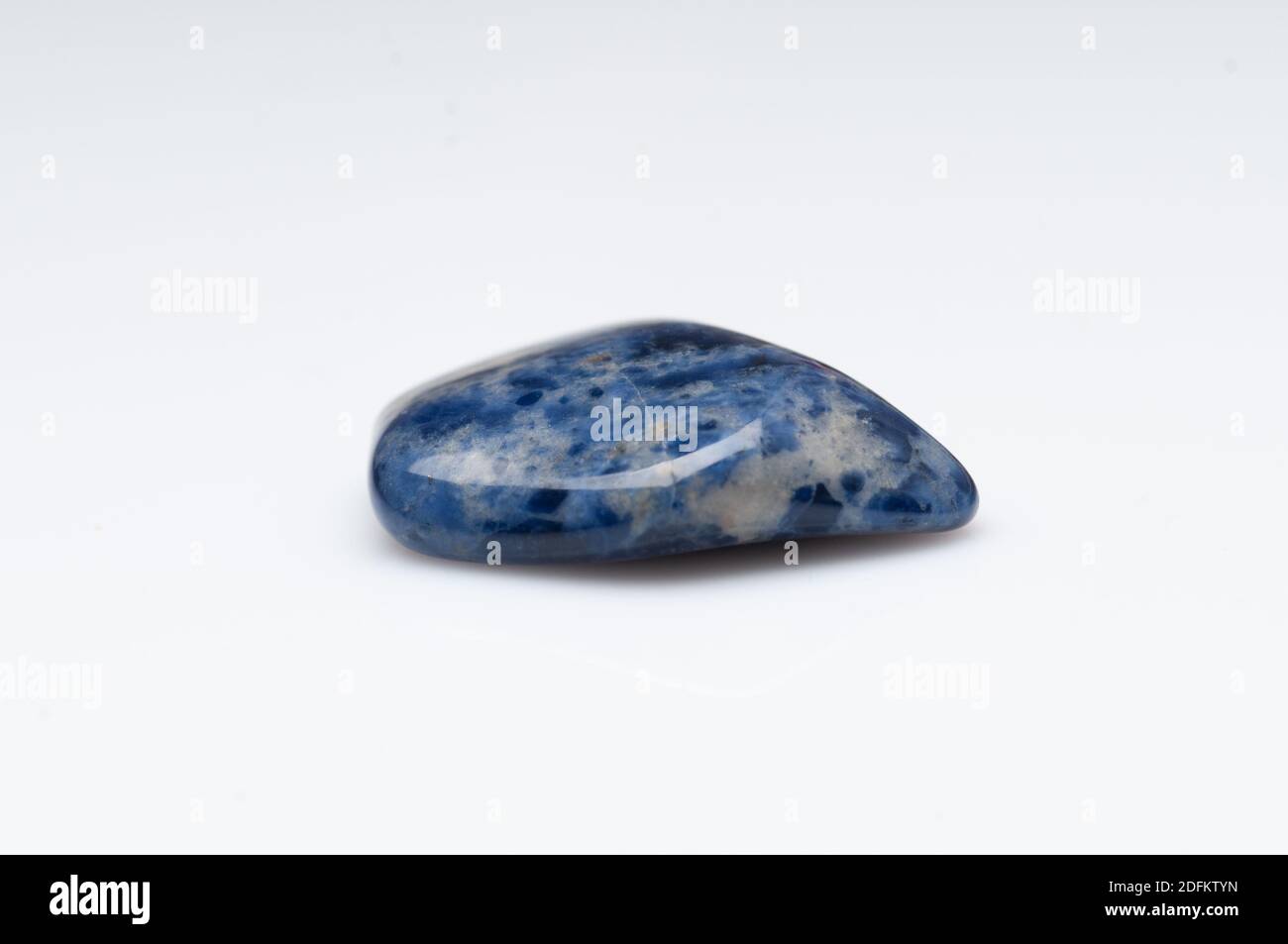 Blue sodalite stone texture Banque de photographies et d’images à haute ...