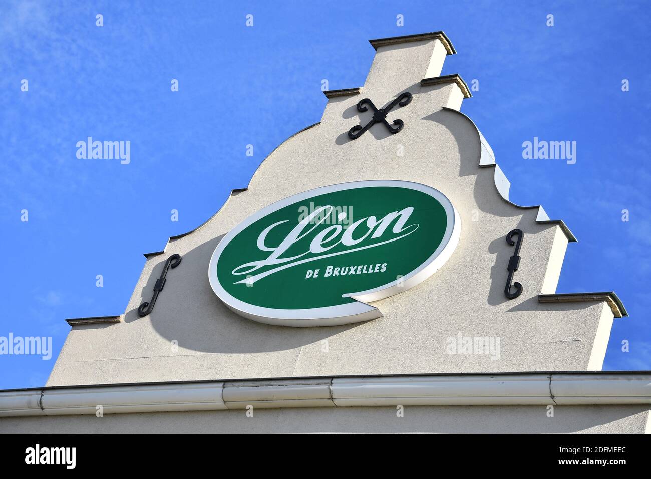 Leon restaurant sign logo Banque de photographies et d’images à haute ...