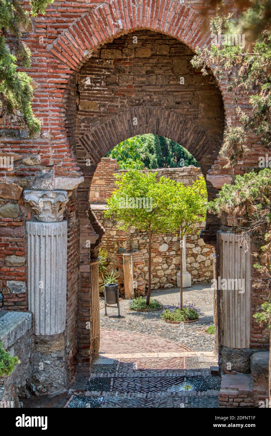 Puerta de las columnas Banque de photographies et d’images à haute ...