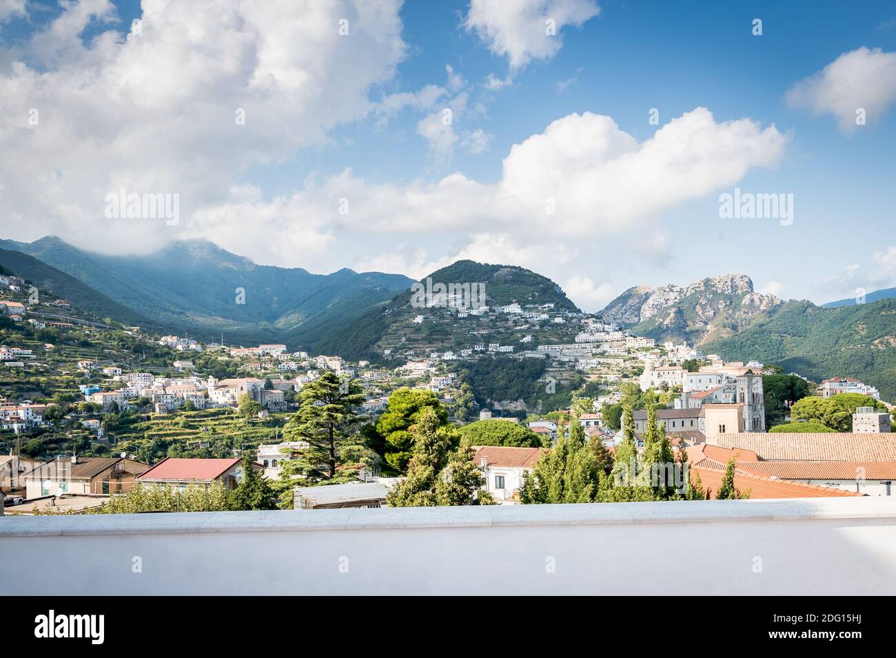 Toiture italienne Banque de photographies et d’images à haute ...