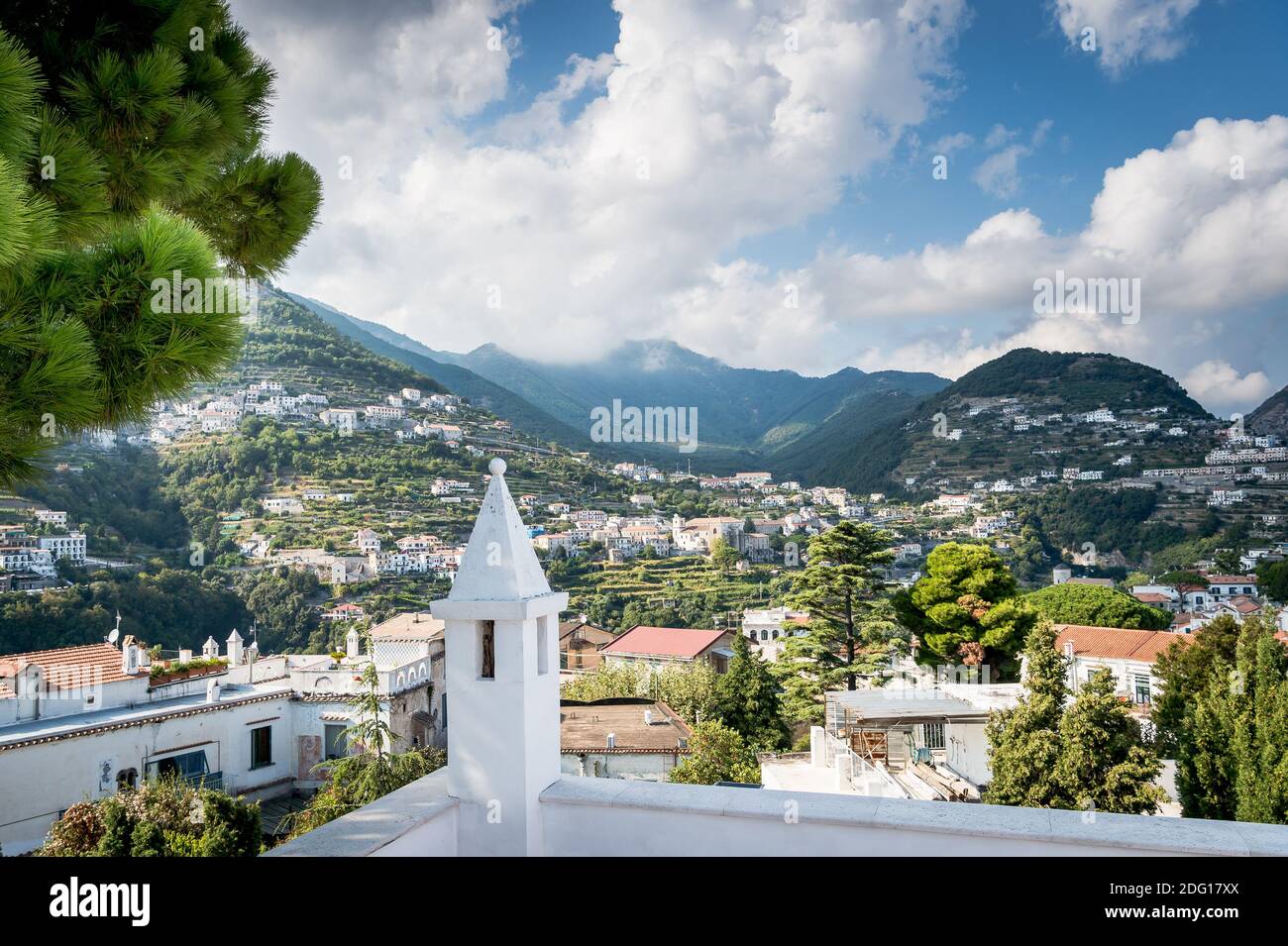 Toiture italienne Banque de photographies et d’images à haute ...