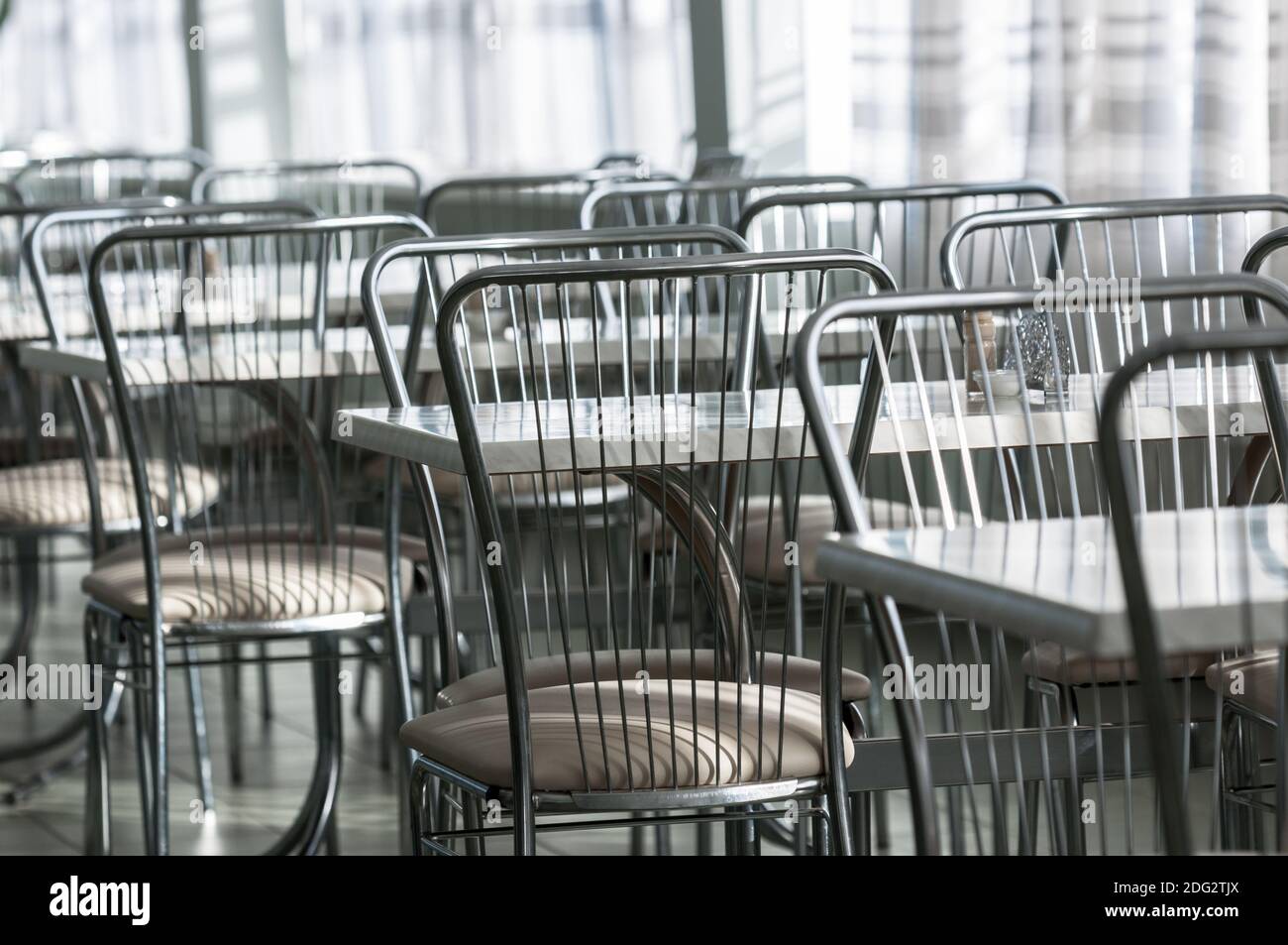 Table de cantine Banque de photographies et d’images à haute résolution ...