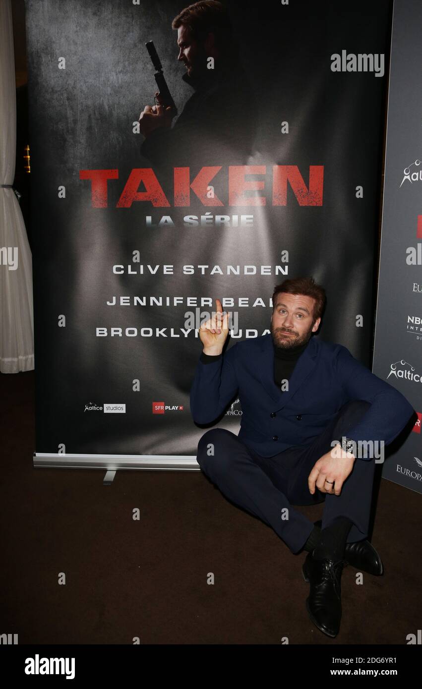 Clive standen standen Banque de photographies et d’images à haute ...