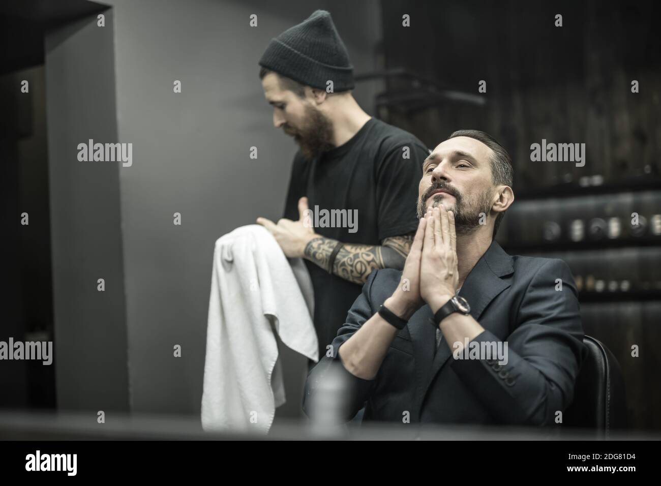 Travail fini Banque de photographies et d’images à haute résolution - Alamy