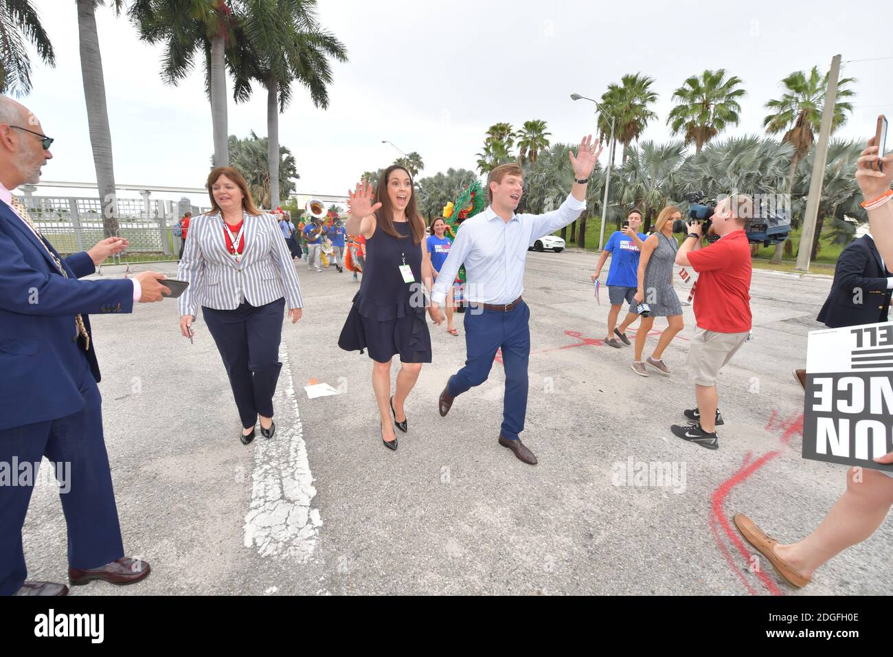 MIAMI, FLORIDE - le 27 juin : Eric Michael Swalwell Jr. est un homme ...