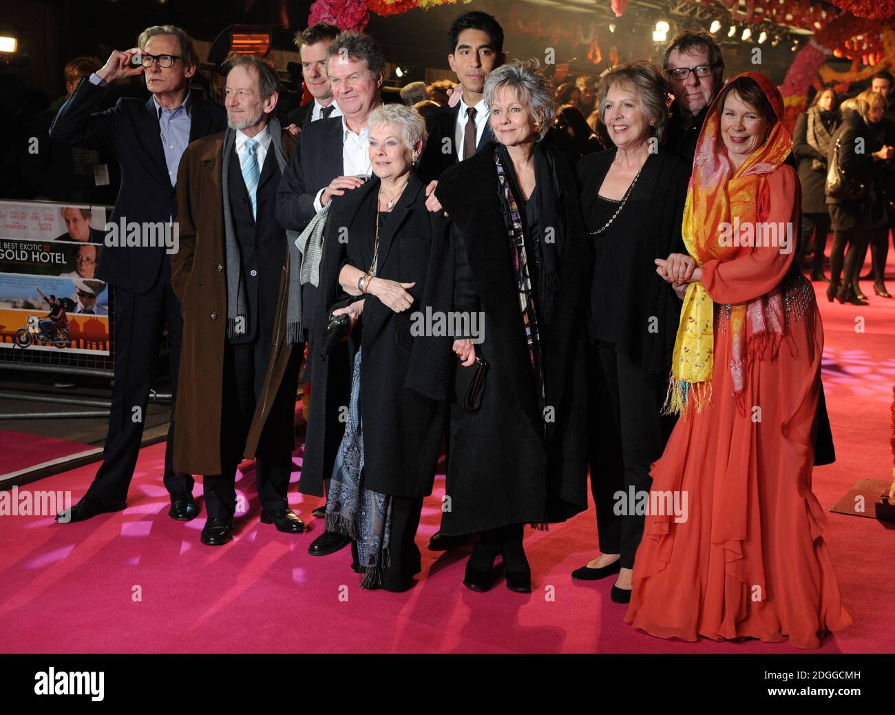Celia imrie dev patel Banque de photographies et d’images à haute ...