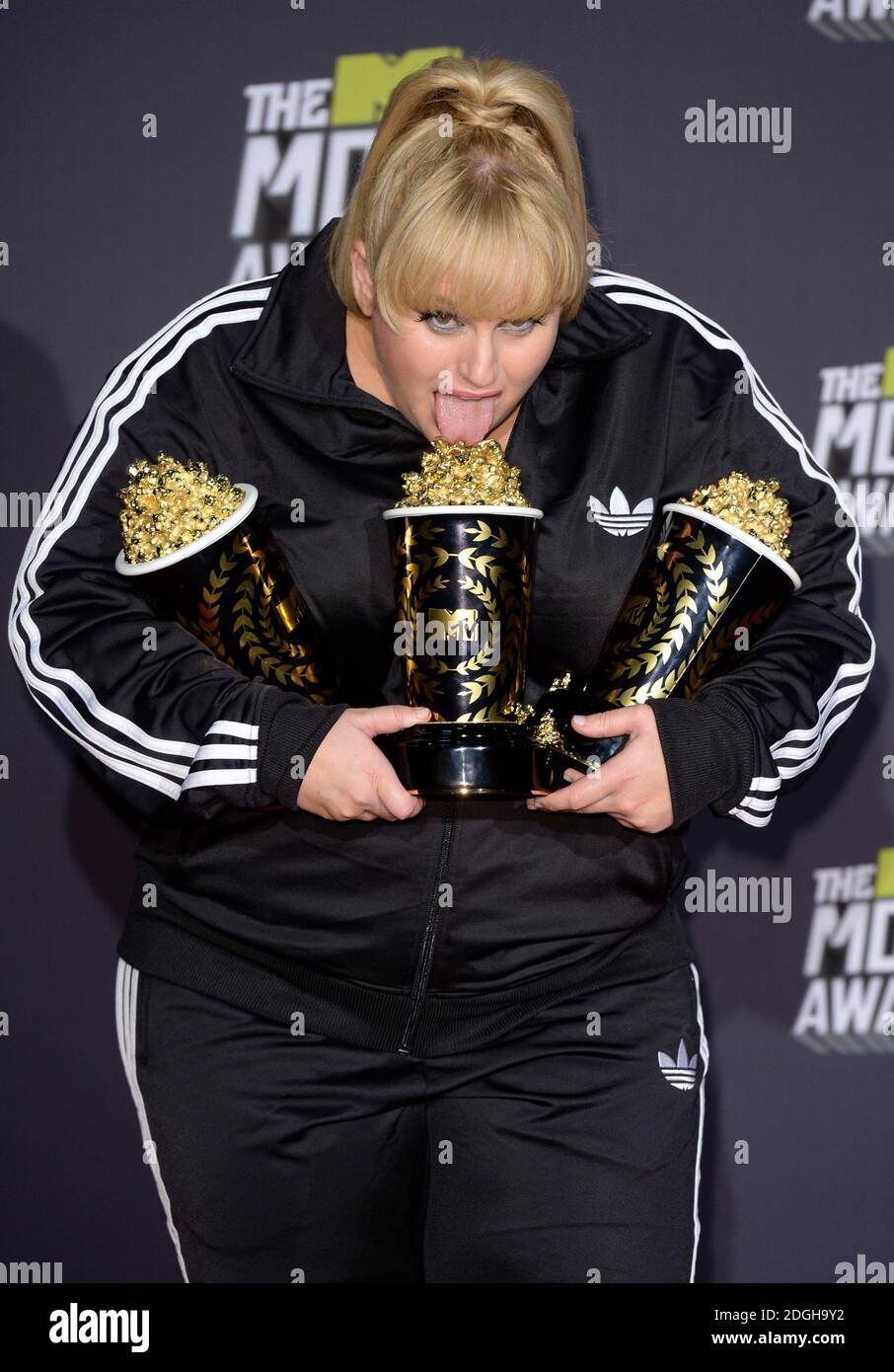 Rebel wilson tracksuit Banque de photographies et d’images à haute ...