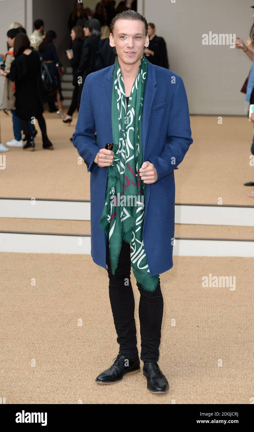 Jamie Campbell Bower au Burberry Prorsum Catwalk Show, dans le cadre de ...