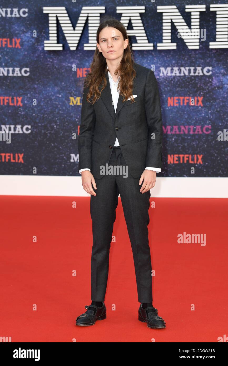 Coco sumner Banque de photographies et d’images à haute résolution - Alamy