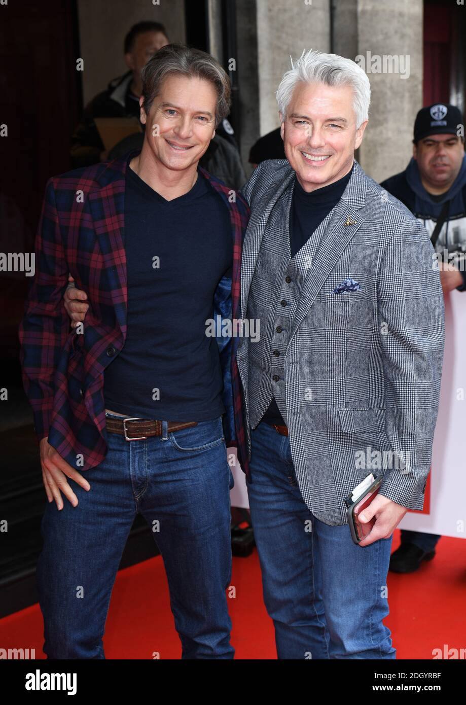 John barrowman husband scott gill Banque de photographies et d’images à ...