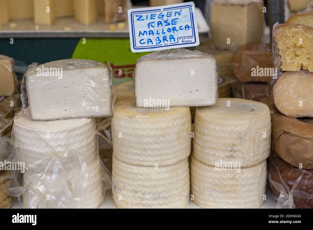 Stand de fromage Banque de photographies et d’images à haute résolution ...