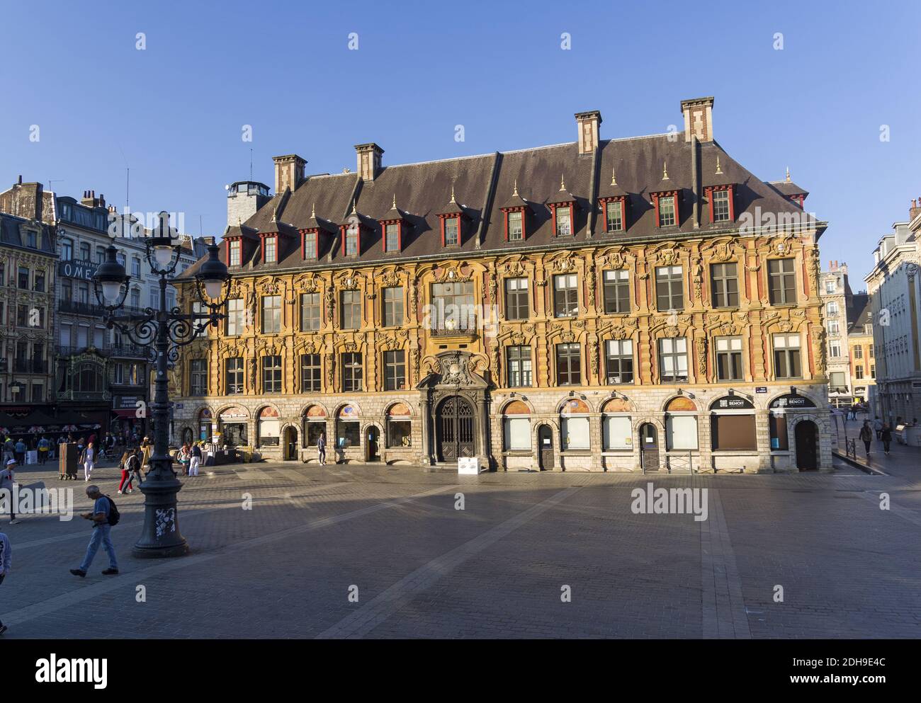 Vieille bourse lille Banque de photographies et d’images à haute ...