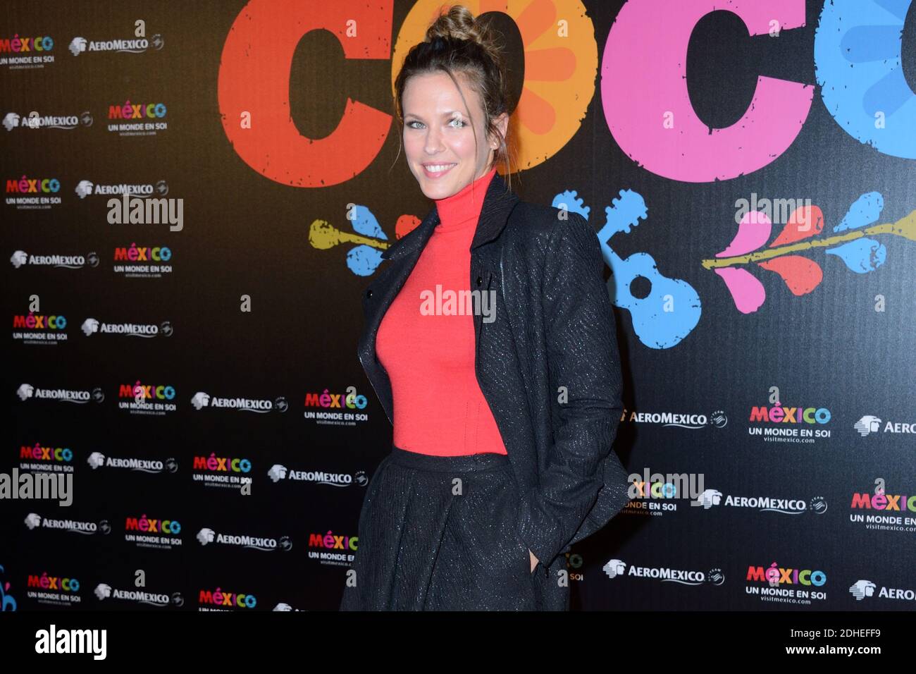 Lorie Pester participe à la première Coco, un film d'animation Disney ...