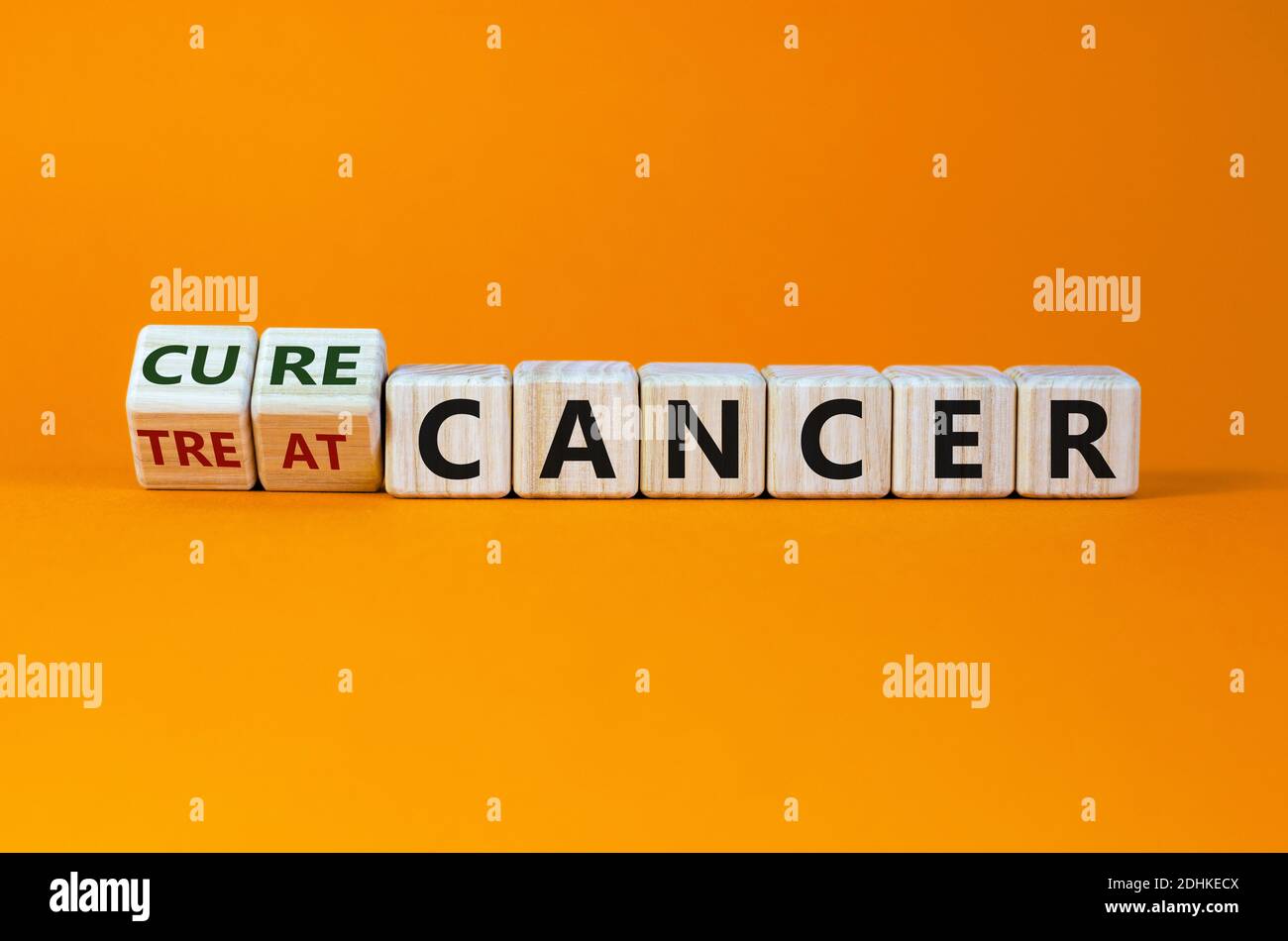 Guérir ou traiter le symbole du cancer. Transformé un cube et change ...