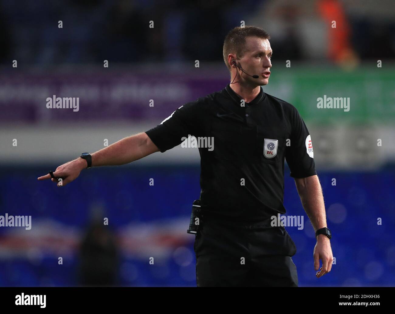 Arbitre Thomas Bramall lors du match de la Sky Bet League One à Portman ...