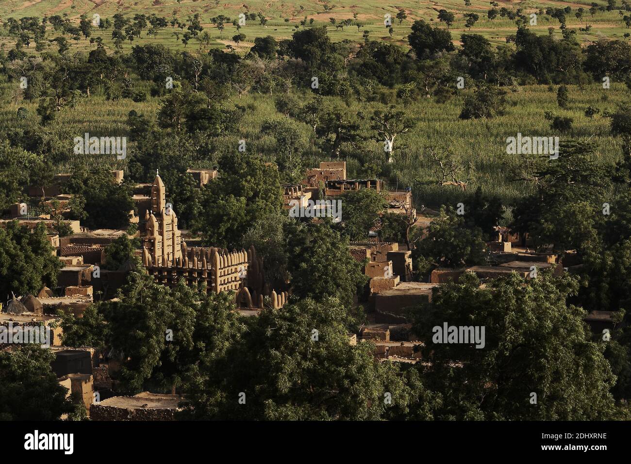 Mosque dogon village mali Banque de photographies et d’images à haute ...