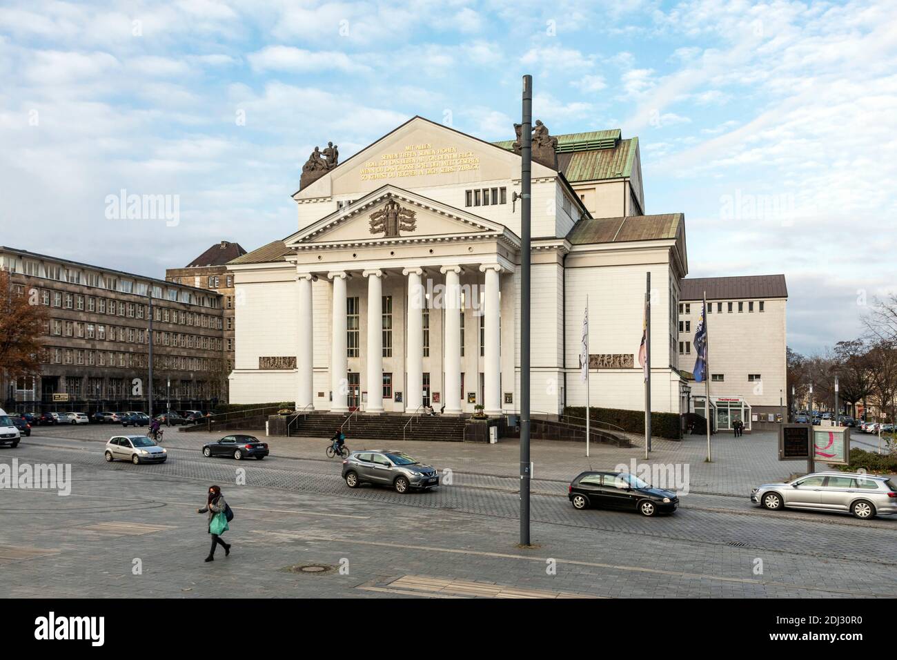 Deutsche oper opera house Banque de photographies et d’images à haute ...