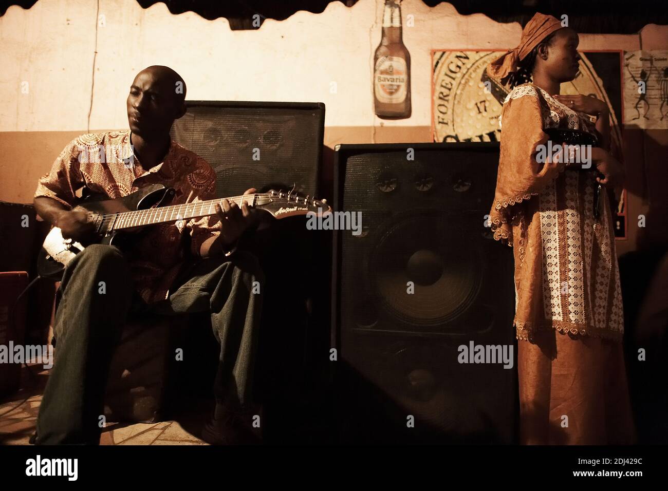 Mali bamako nuit Banque de photographies et d’images à haute résolution ...