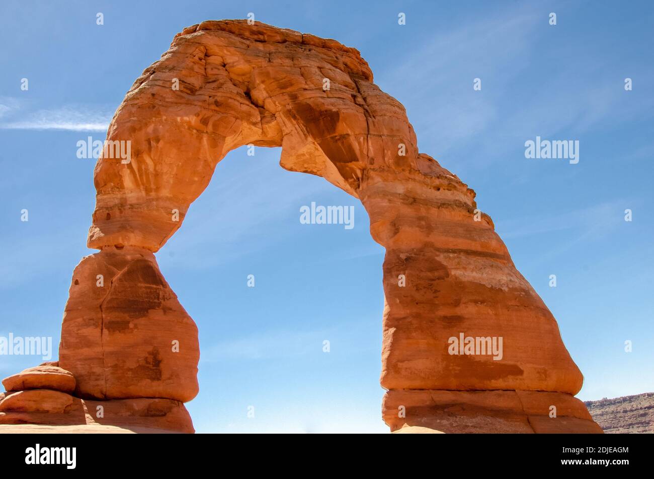 Rocher rond géant dans le désert Banque de photographies et d’images à ...