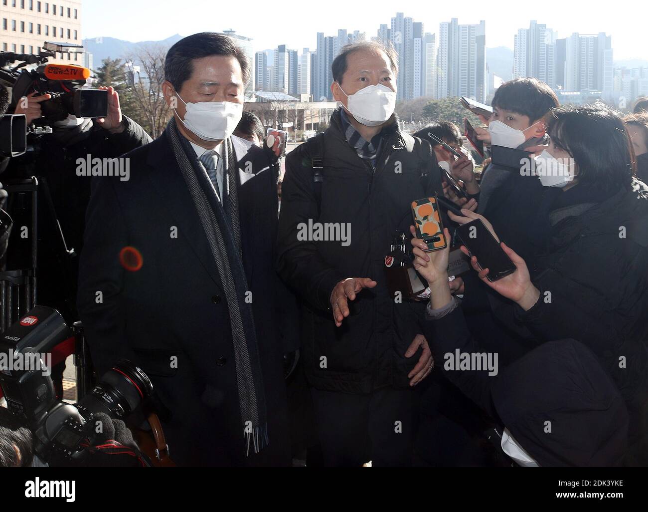 15 décembre 2020. 2e audience sur les mesures disciplinaires contre le procureur Lee Suk-oong (L ...